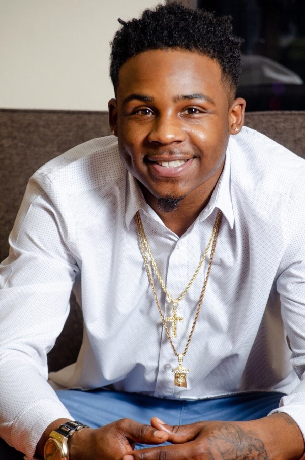 SPOTLIGHT: SINGER LANDO