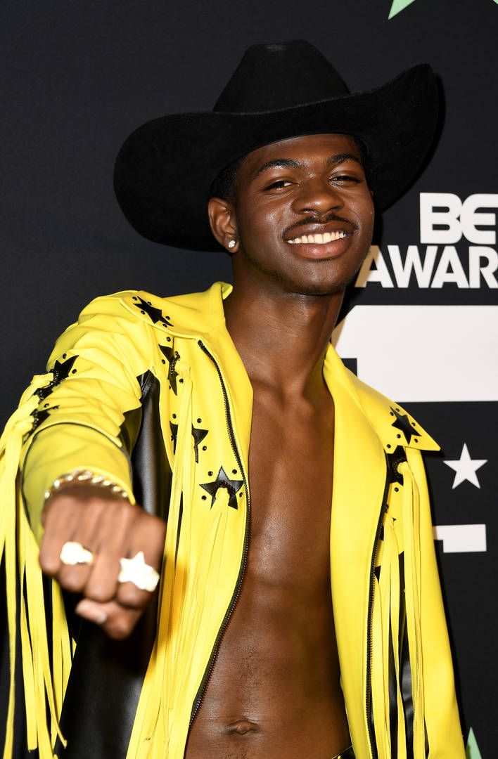 Lil Nas X Has Fun With Trolls Doesnt Care About Offending Straight Fans