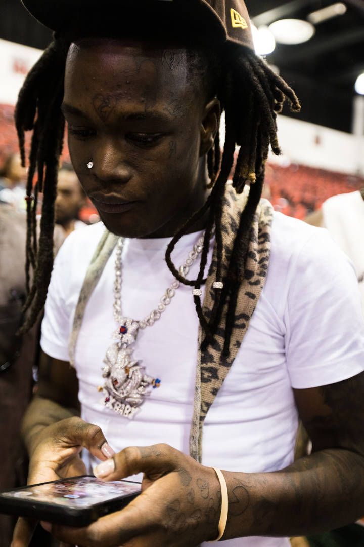 2KBABY Gets A New Face Tattoo