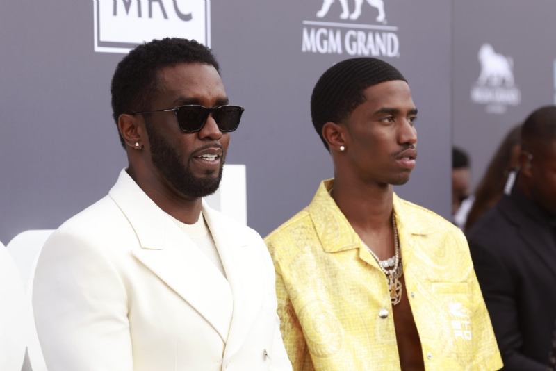 Diddy Holds His Youngest Daughter In New Photo: "My Love"