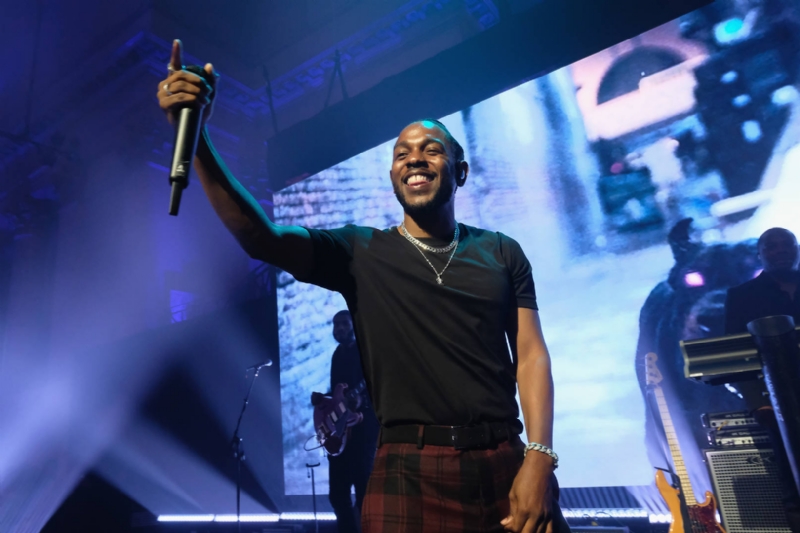 Kendrick Lamar Reacts To Security Guard Crying To "Love"