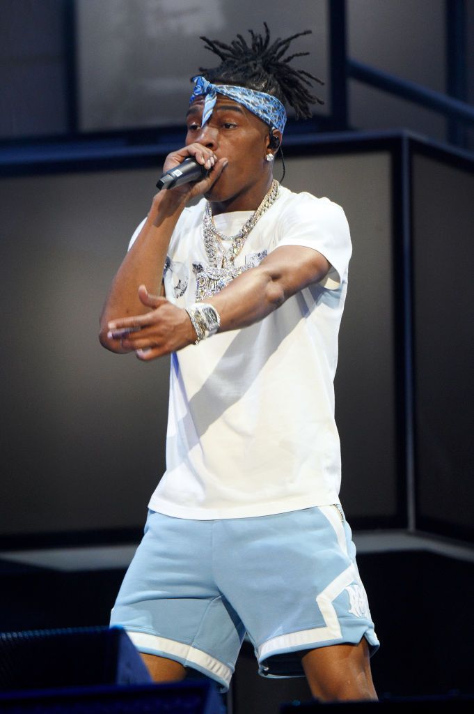 Hairstylist Goes Viral For Sensually Handling Lil Baby's Locs: Watch