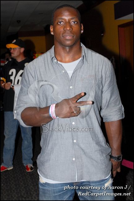 Pic: HINES WARD Hosts Celebrity Weekend To Benefit Helping Hands